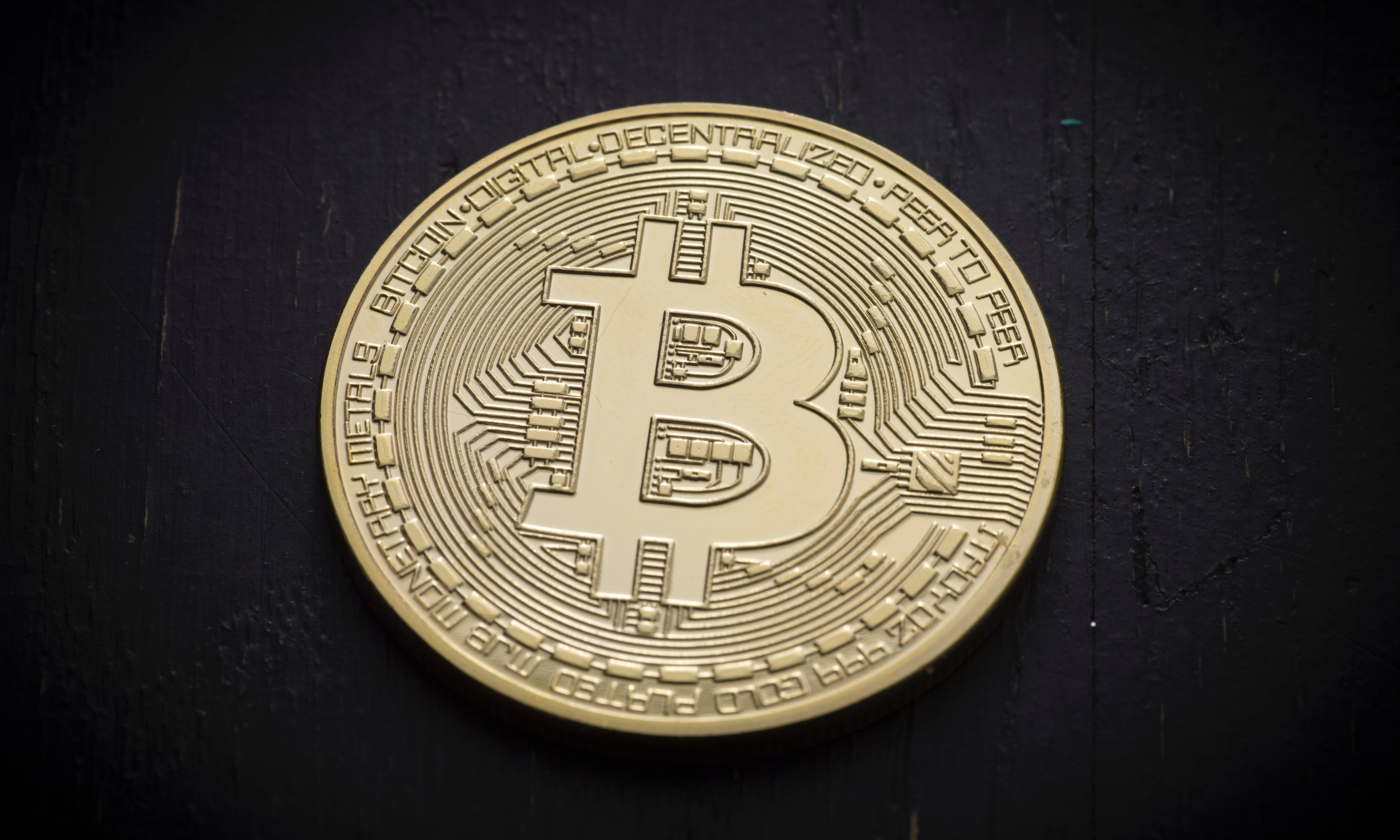 Bitcoin Price Plunges Almost 30% in One Week, Hits New Low